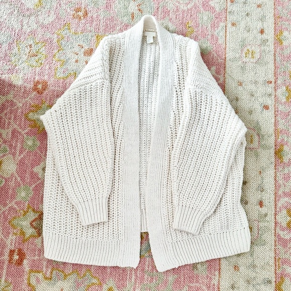 H&M | Sweaters | Chunky Oversized Hm Cardigan | Poshmark